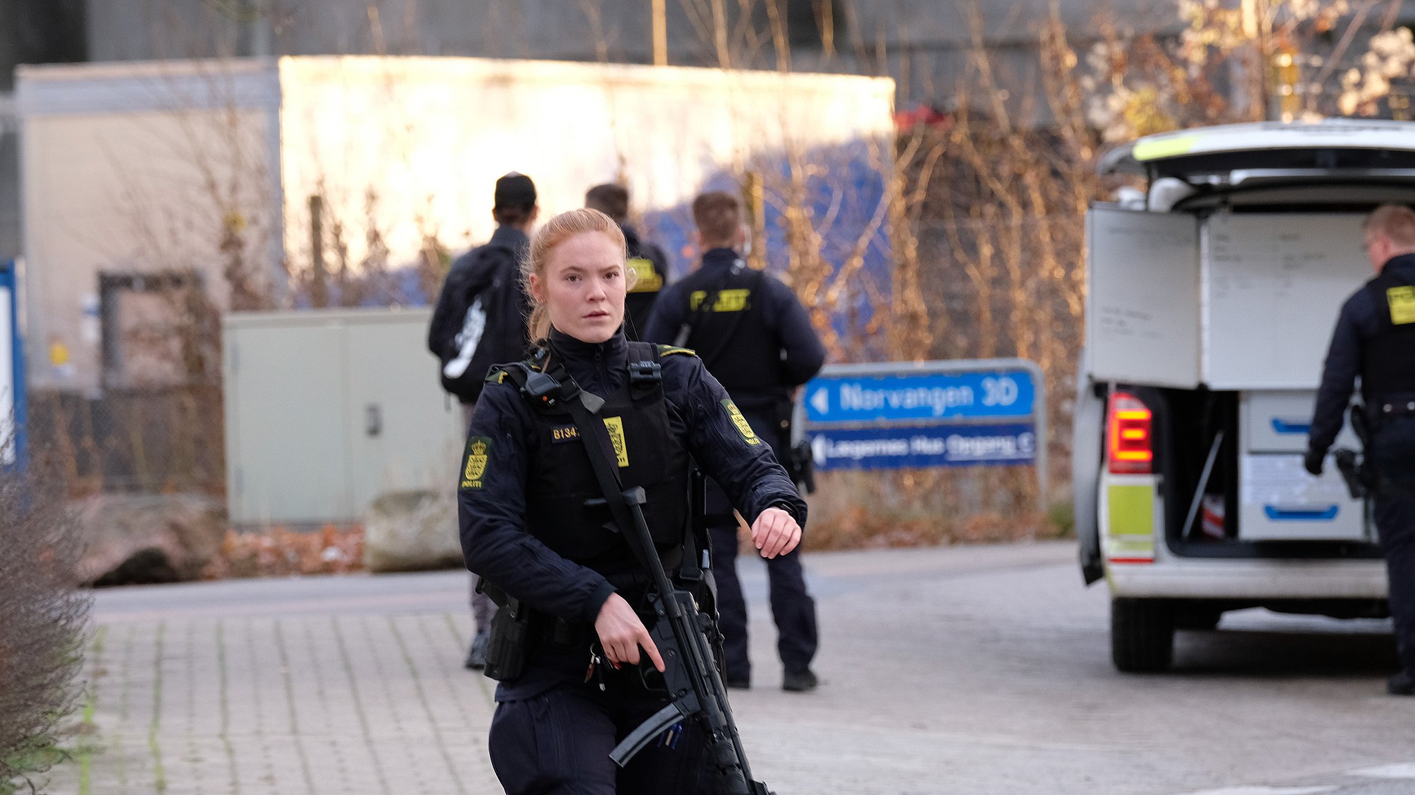 Massivt Politiopbud Ved Skole Og Boligområde - Mand Anholdt | Tv2 Øst